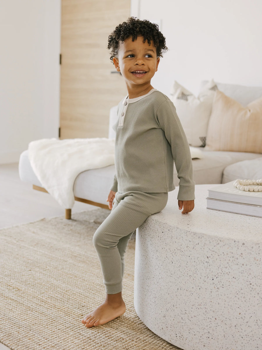 Quincy Mae - Organic Ribbed Long Sleeve Henley - Fern – Jack + Emmy